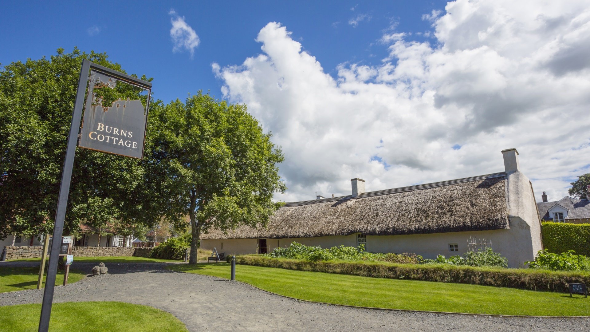 Robert Burns Country: Full Day Private Burns Tour from Edinburgh